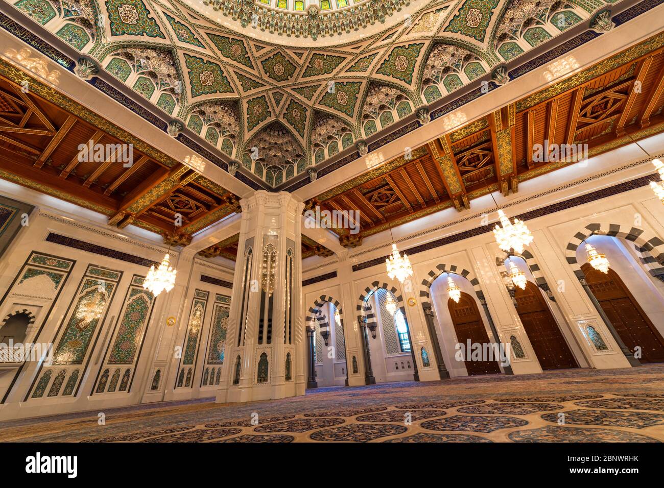 MUSCAT, OMAN - NOVEMBER 30, 2017: interior view of Sultan Qaboos Grand ...