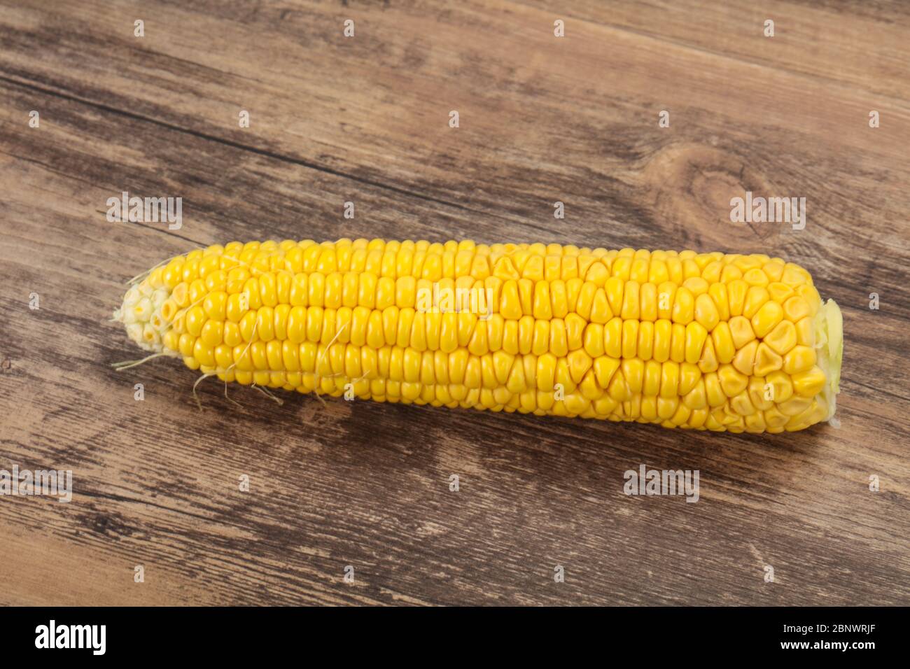 Sweet soft yellow natural corn for cooking Stock Photo - Alamy