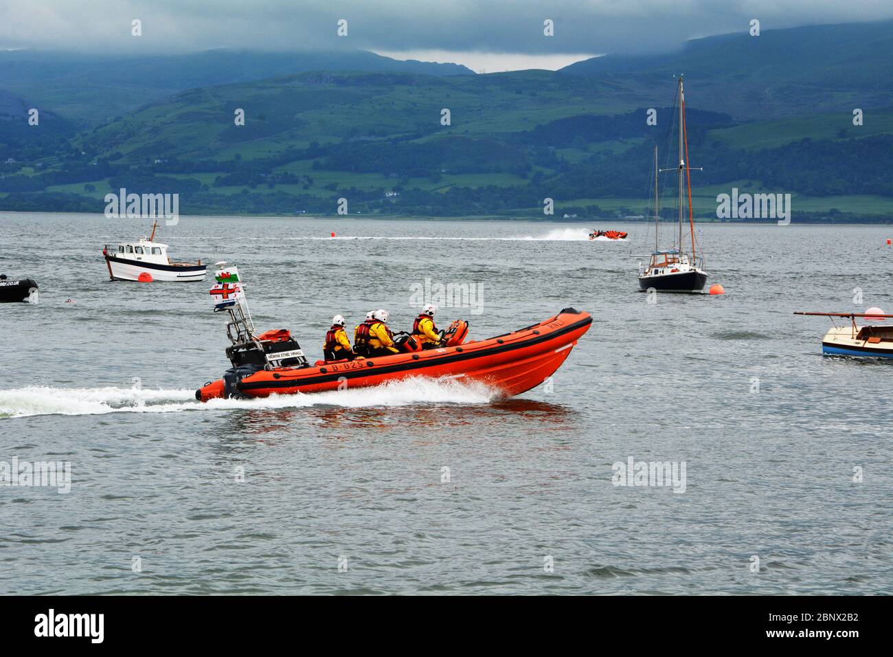 Beaumaris lifeboat Atlantic class 85 on Anglesey navigates the Menai ...