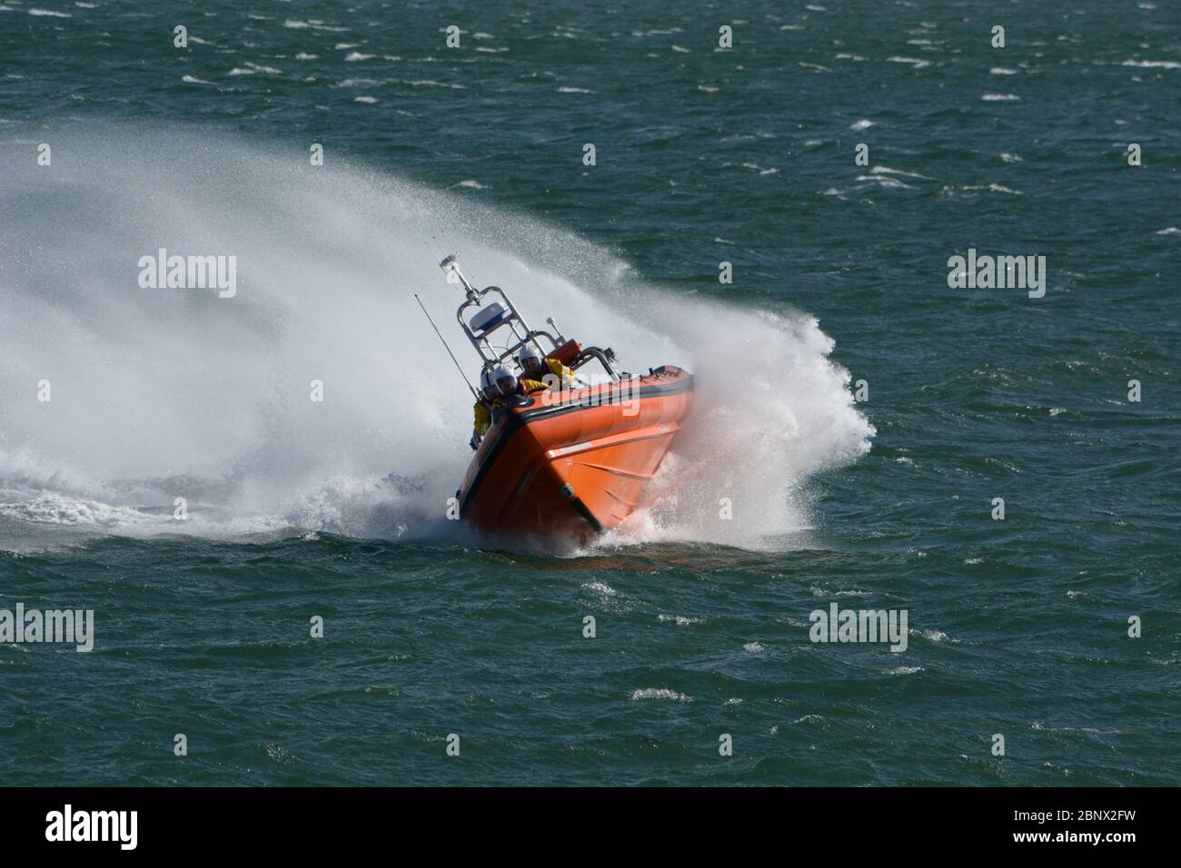 Beaumaris Atlantic 85 Class lifeboat on Anglesey shows its speed and ...