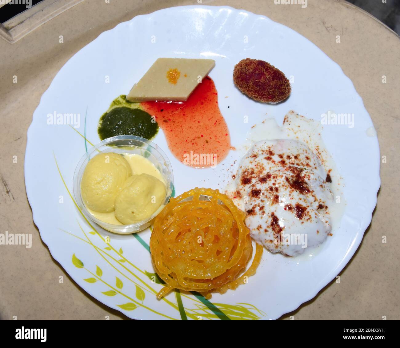 Gond halwa hi-res stock photography and images - Alamy