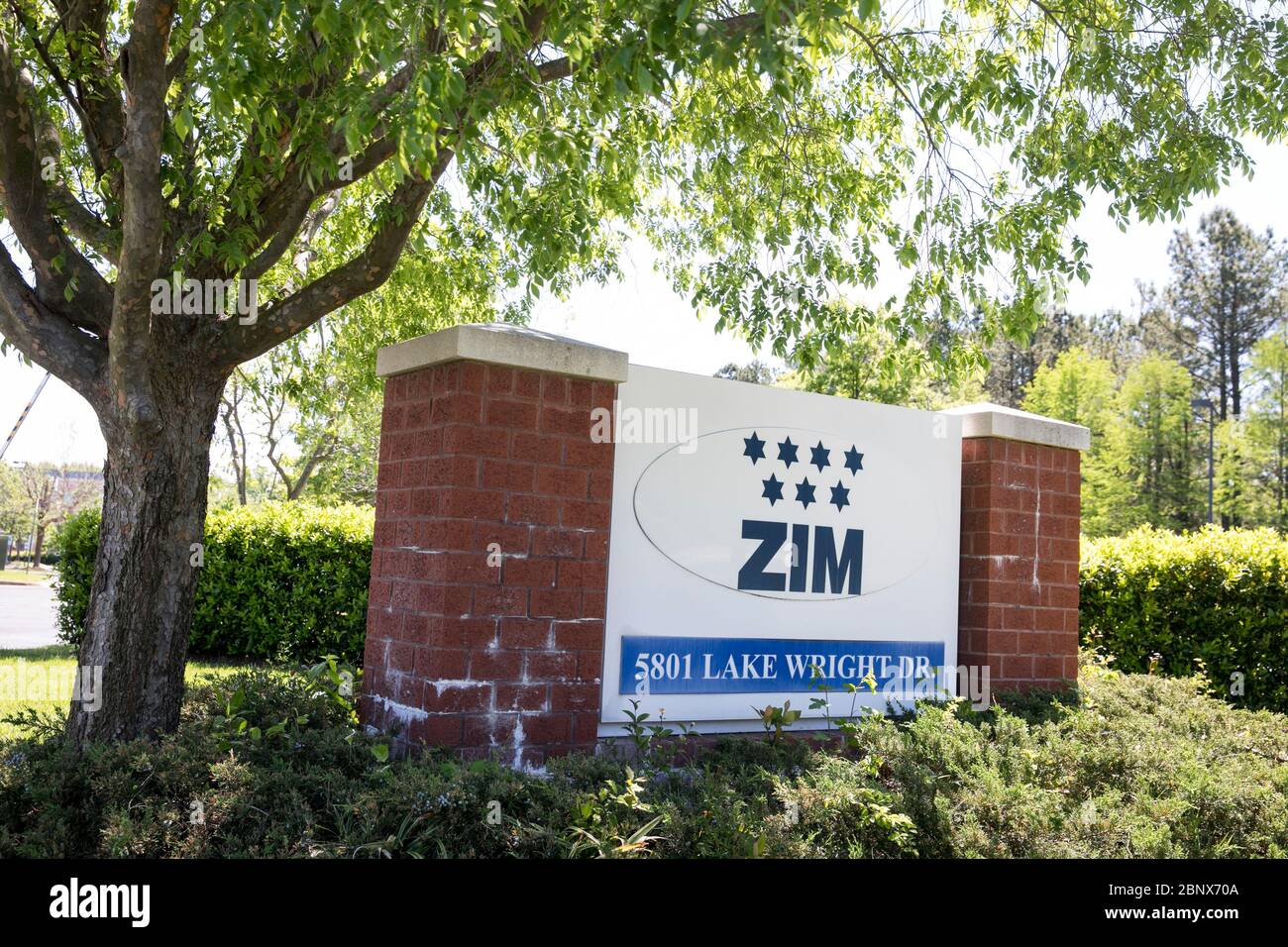 Zim hi-res stock photography and images - Alamy
