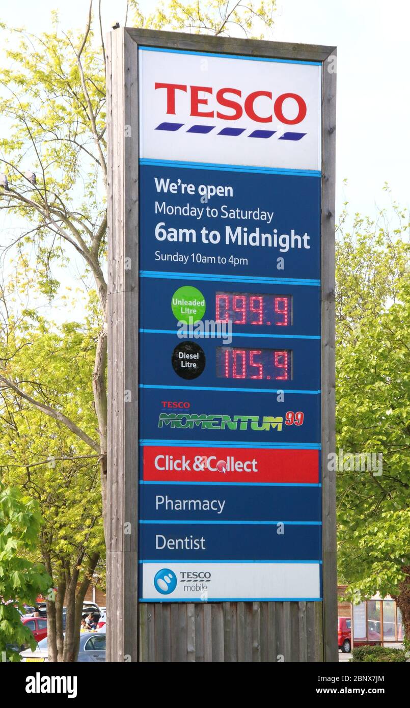 Tesco Petrol Station High Resolution Stock Photography and Images - Alamy