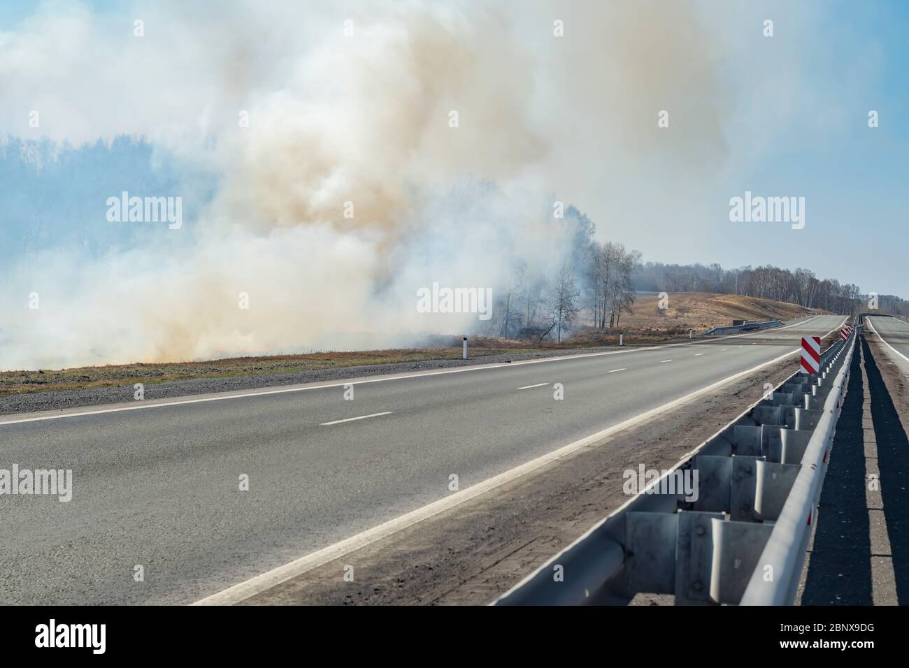 Fire smoke dry grass burning hi-res stock photography and images - Alamy