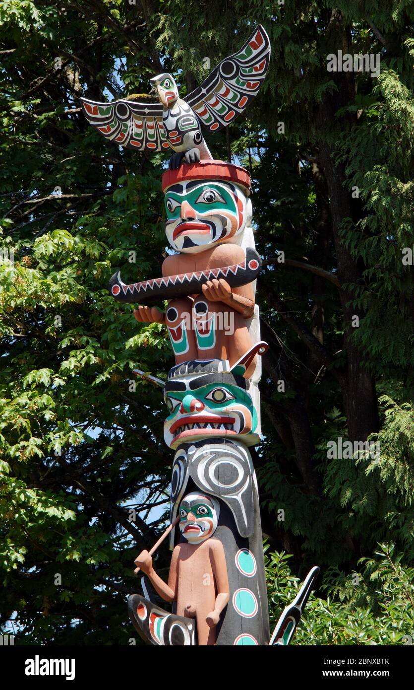 Victoria totem pole first nations first nation totem pole hi-res stock ...
