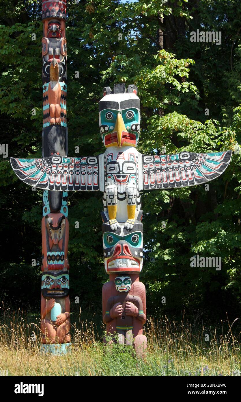 Victoria totem pole first nations first nation totem pole hi-res stock ...