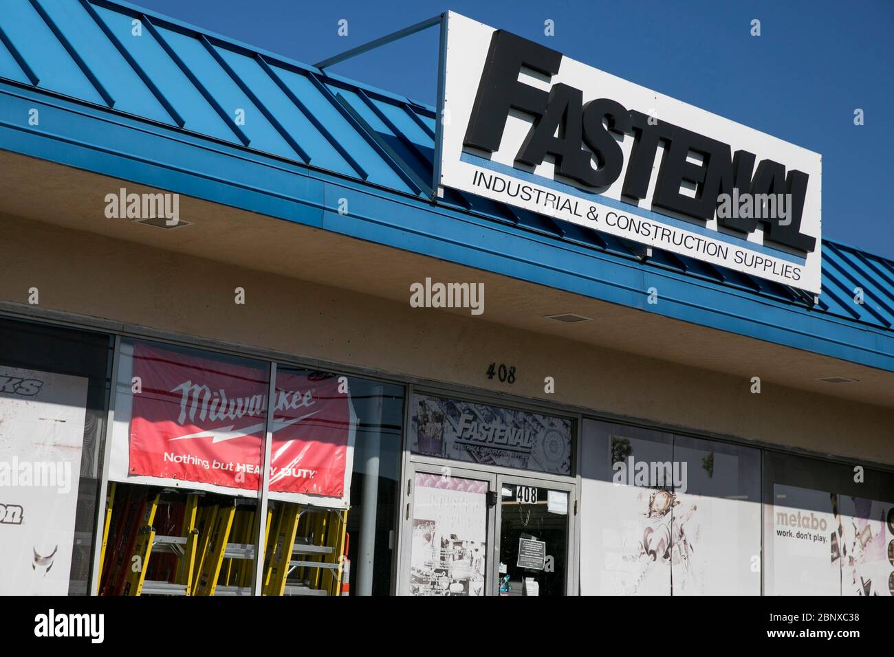Fastenal logo hi-res stock photography and images - Alamy