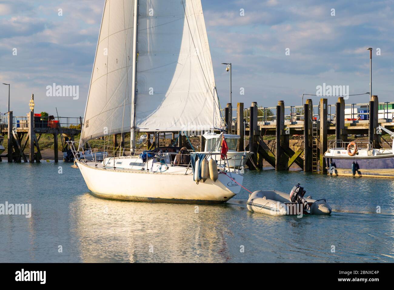 Rye, East Sussex, UK. 16th May, 2020. UK Weather: A bright and sunny ...