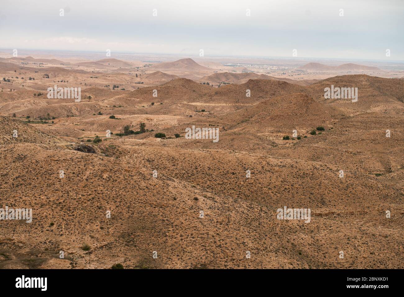 welcome in tunisia, welcome to the djebel dahar Stock Photo - Alamy