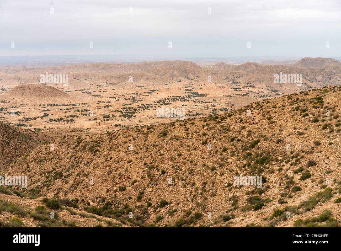 welcome in tunisia, welcome to the djebel dahar Stock Photo - Alamy