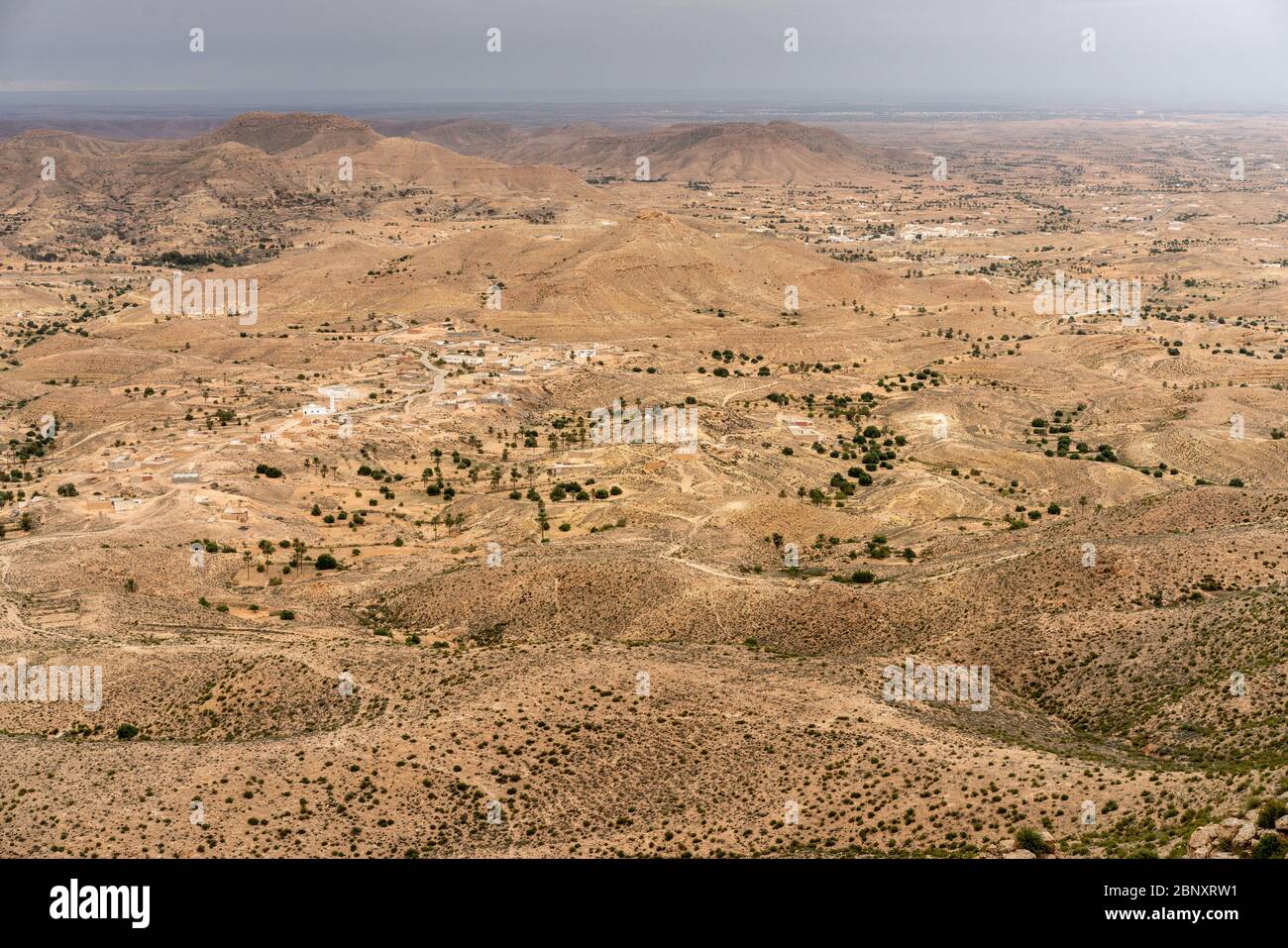 welcome in tunisia, welcome to the djebel dahar Stock Photo - Alamy