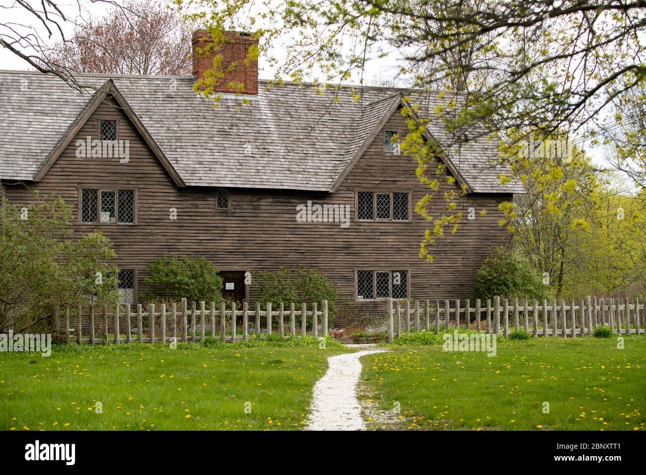 It's a historic colonial house from the 17th century. Has gone thru ...