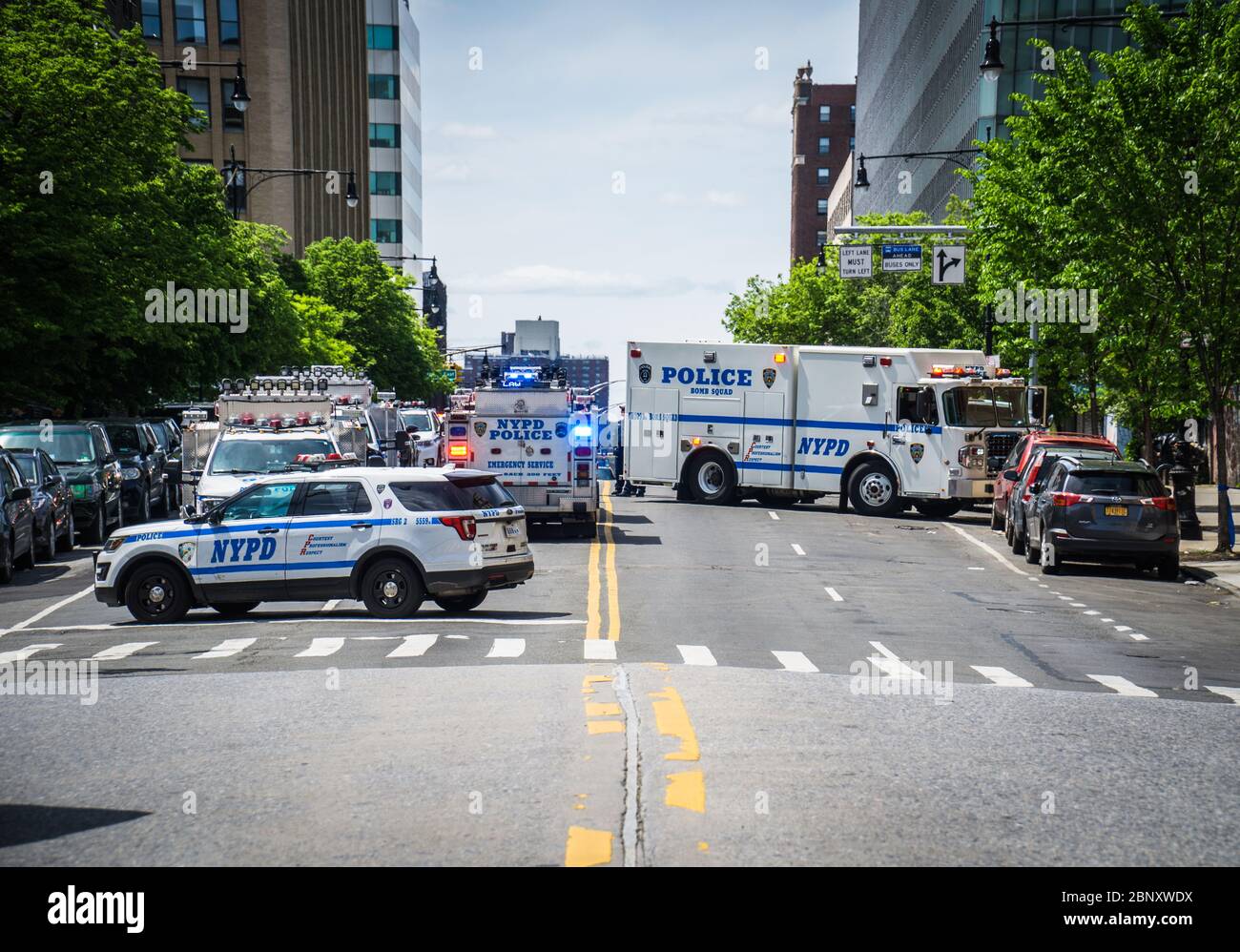 NYC Police Department Bomb Squad investigate a suspicious package that ...