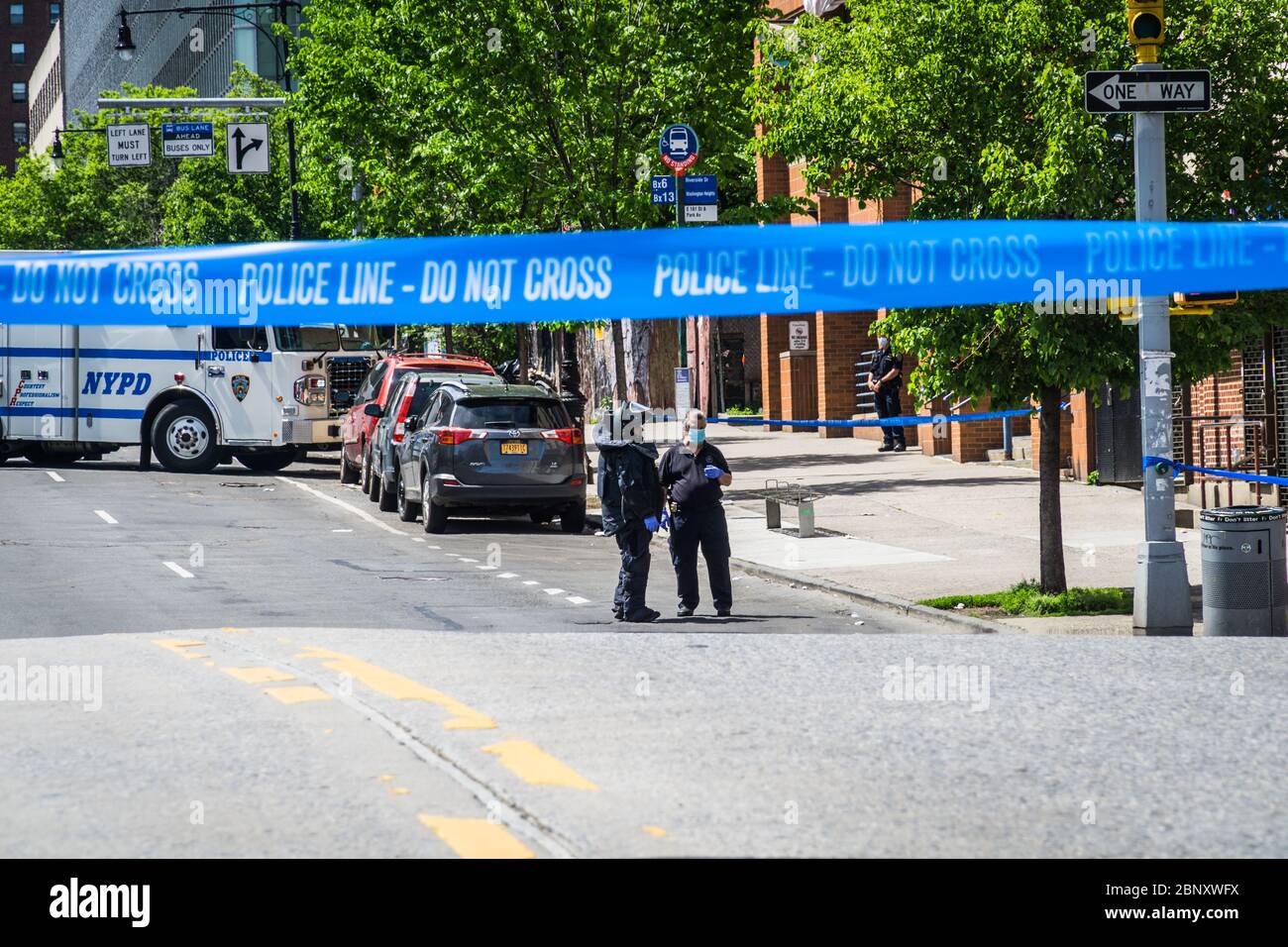 NYC Police Department Bomb Squad investigate a suspicious package that ...