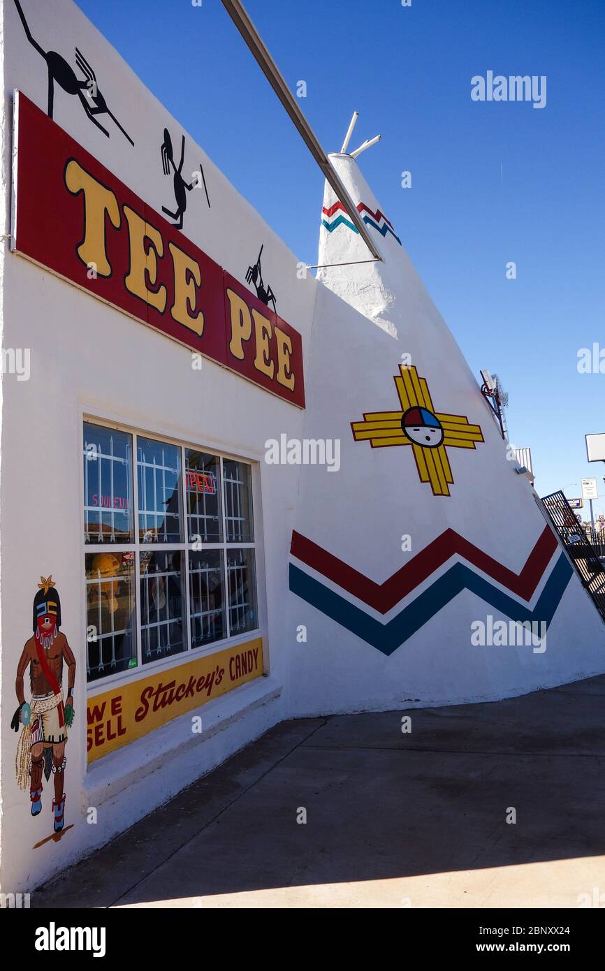 Tee Pee Curios store in Tucumcari, NM Stock Photo - Alamy