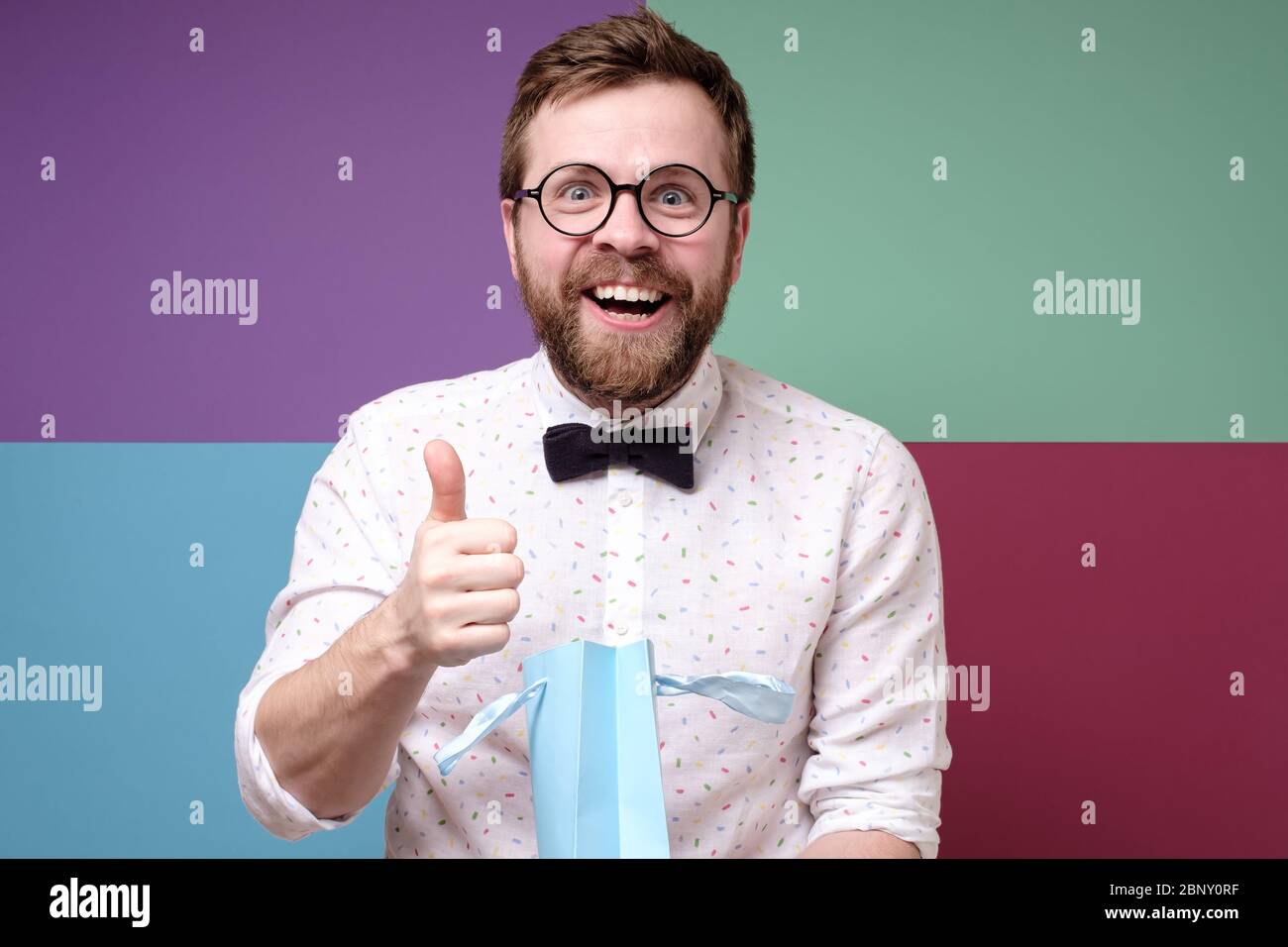 Approving man hi-res stock photography and images - Alamy