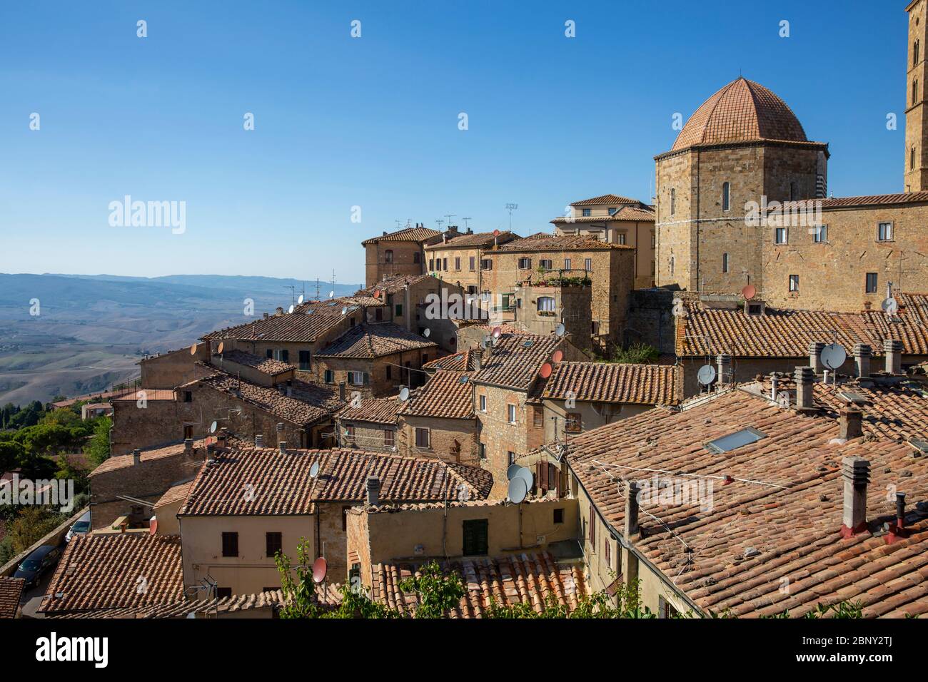 Italian terracotta buildings hi-res stock photography and images - Alamy