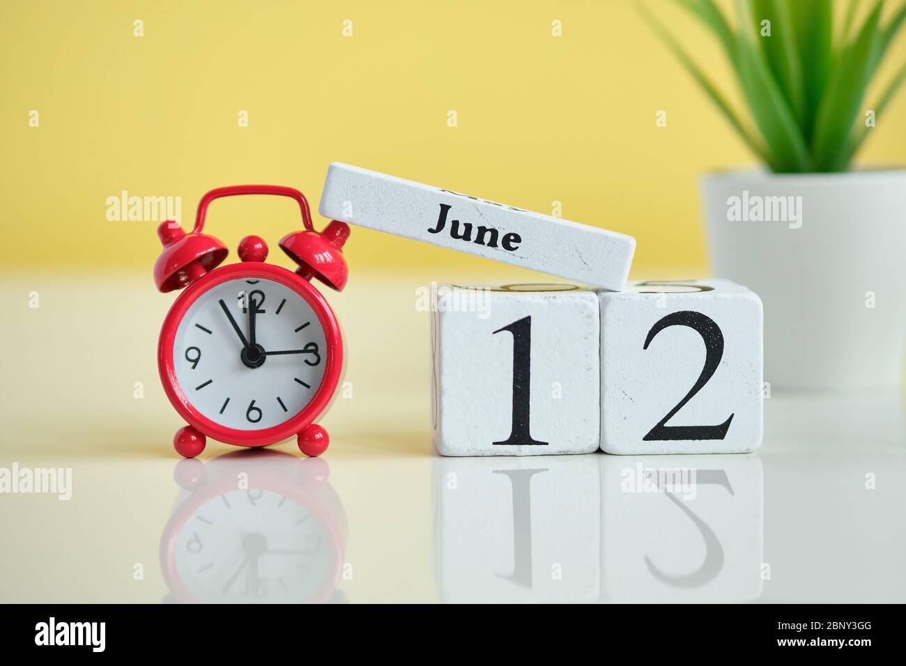 Twelfth of june hi-res stock photography and images - Alamy