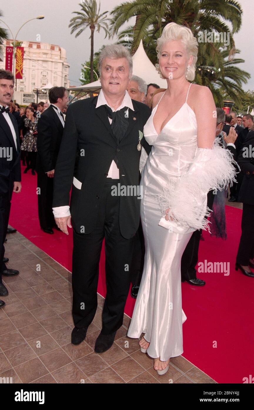 CANNES, FRANCE. May 1997: Actor Tony Curtis & Jill Vandenberg at the ...