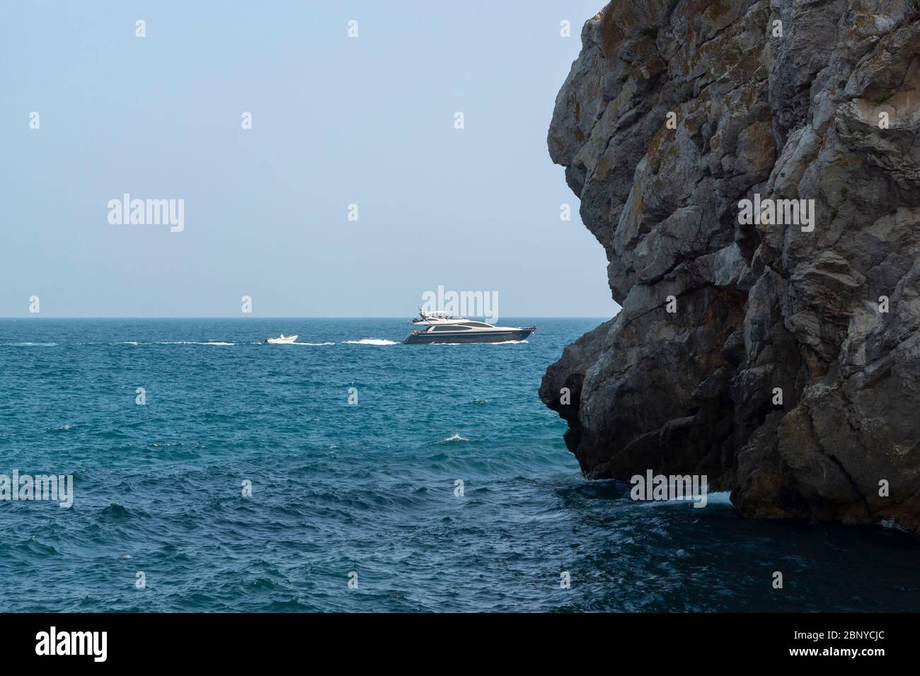 Massive wave and ship hi-res stock photography and images - Alamy