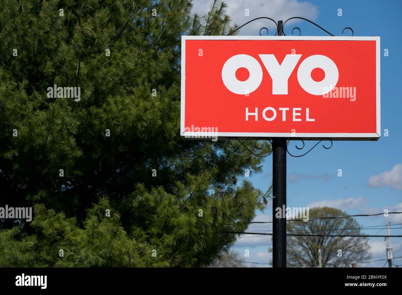 A logo sign outside of a Oyo Hotel location in Hershey, Pennsylvania on ...