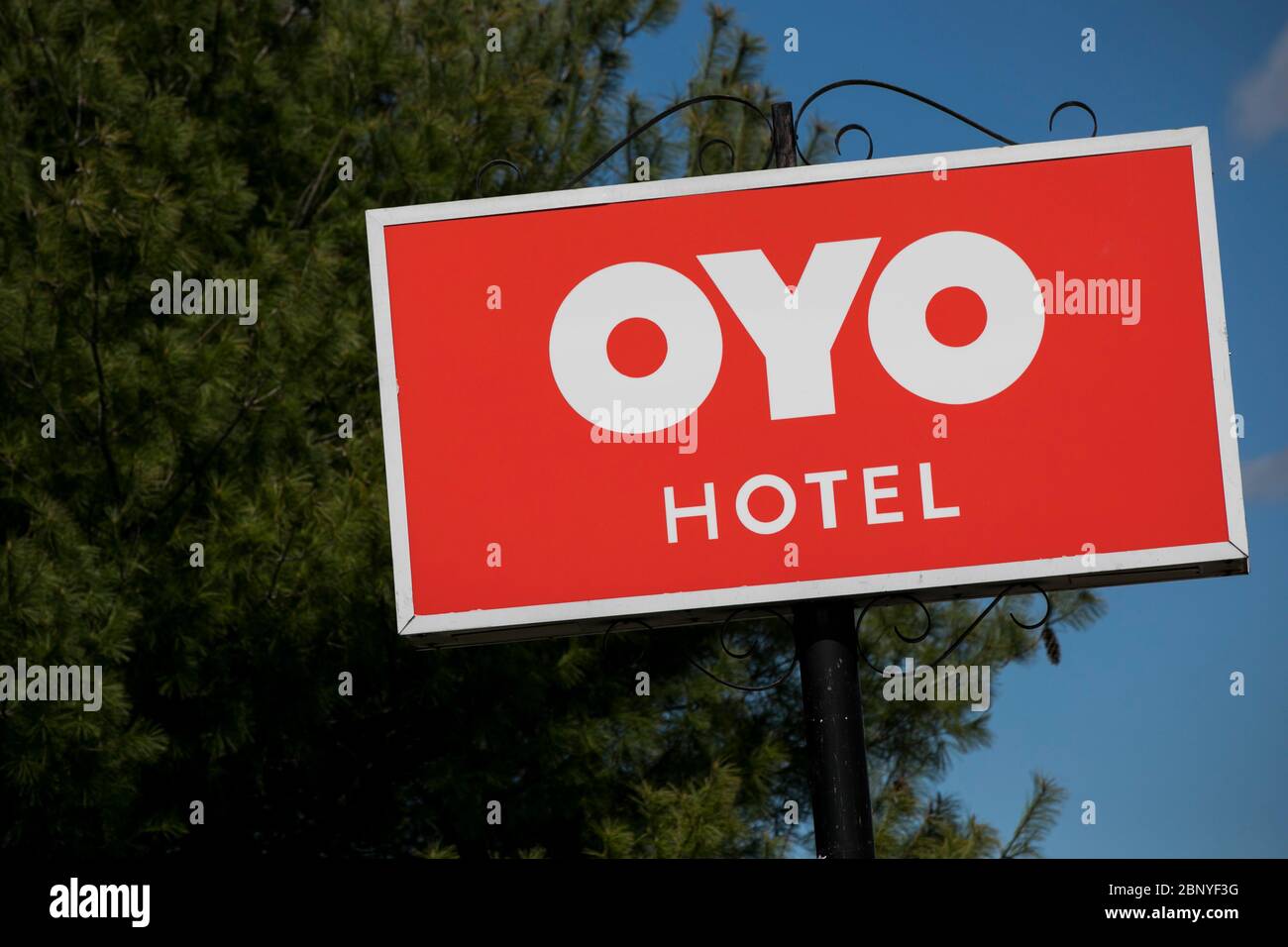 A logo sign outside of a Oyo Hotel location in Hershey, Pennsylvania on ...