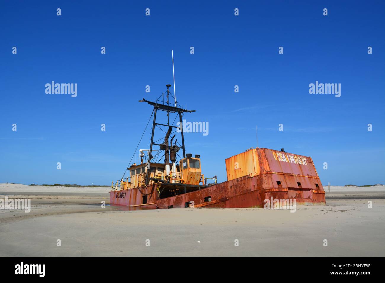 The fishing trawler Ocean Pursuit stranded on the beach off Oregon ...