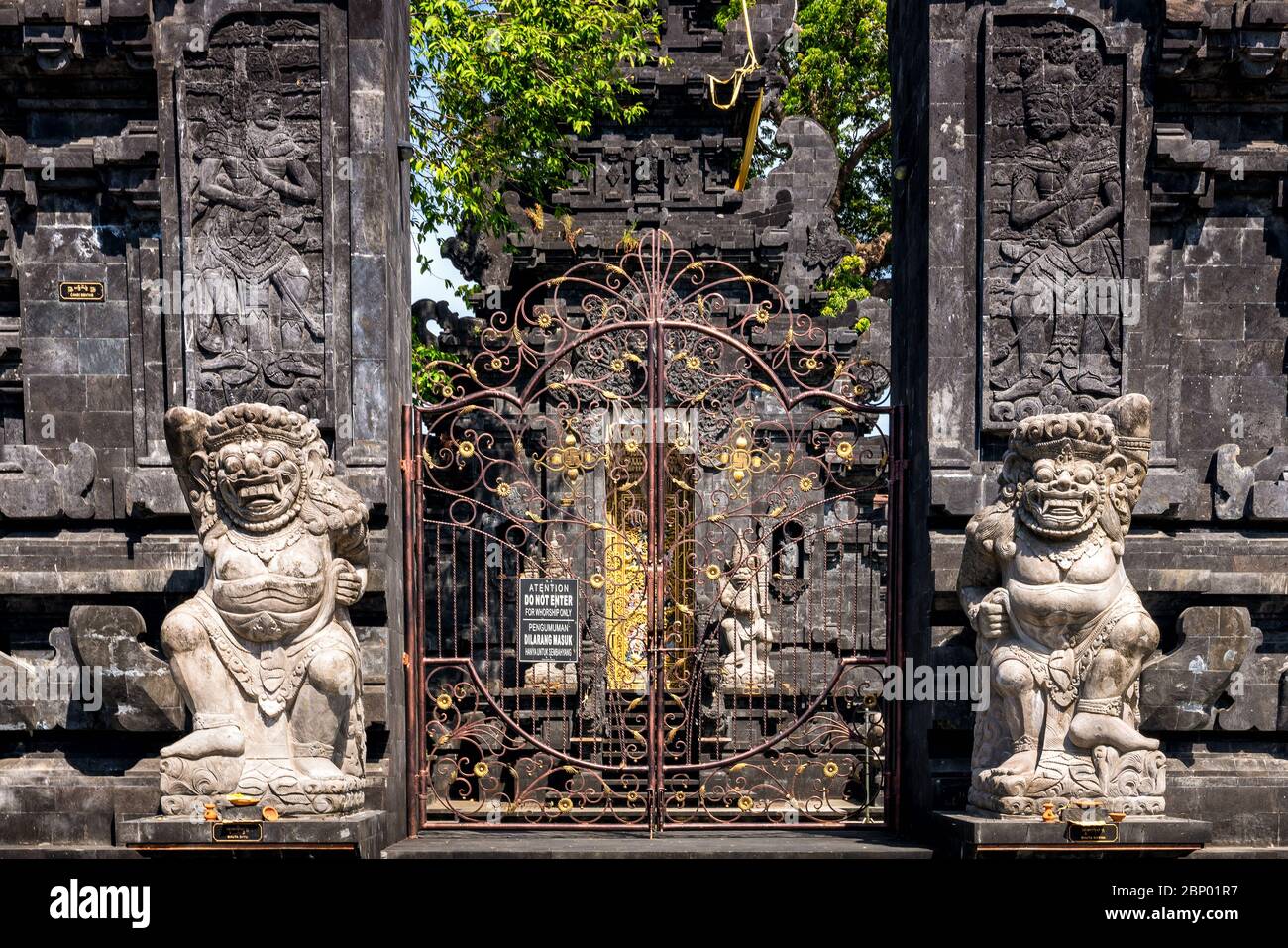 Traditional hindu temple with beautiful gate. Bali, Indonesia Stock ...