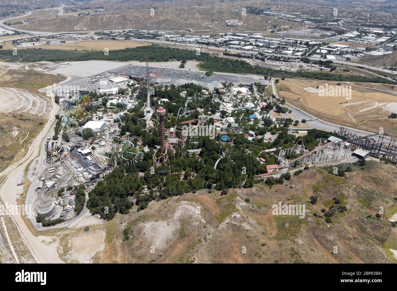 Magic Mountain Valencia Ca Weather