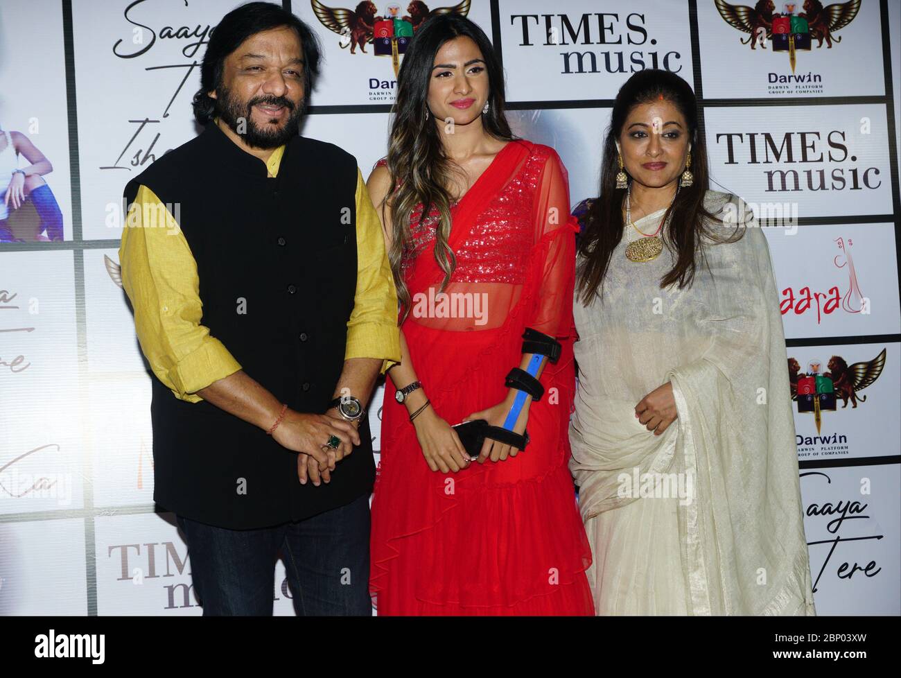 MUMBAI, INDIA - JANUARY 21: Roopkumar Rathod,Reewa Rathod and Sonali ...