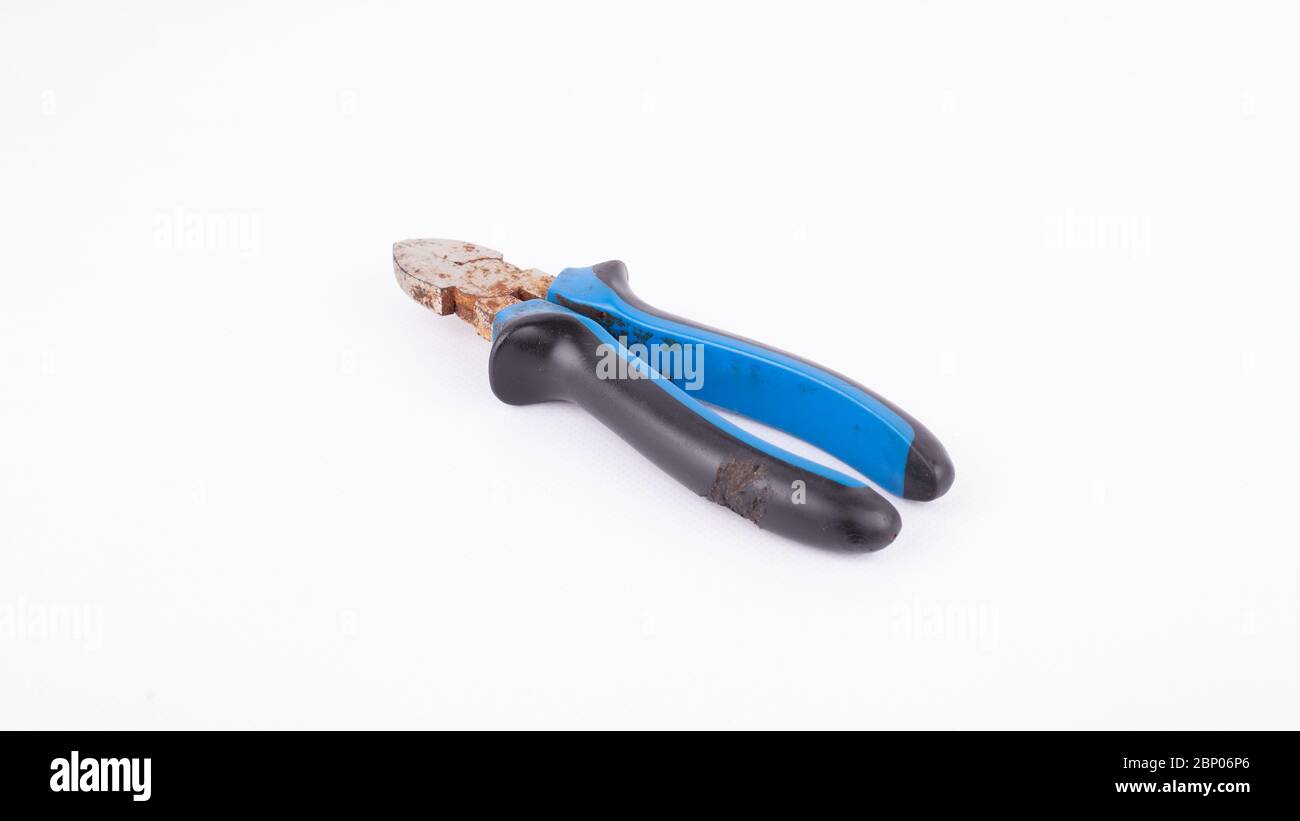 Cable cutter hi-res stock photography and images - Alamy