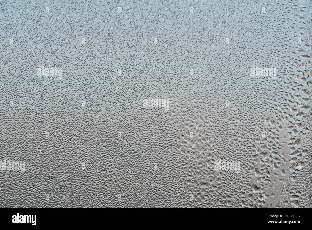 Wet glass texture hi-res stock photography and images - Alamy