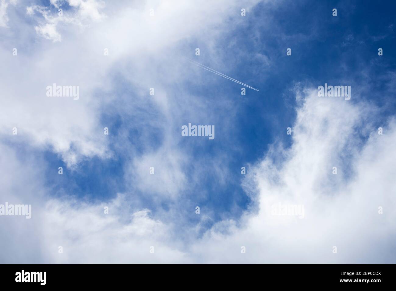 Aircraft Contrail High Resolution Stock Photography and Images - Alamy