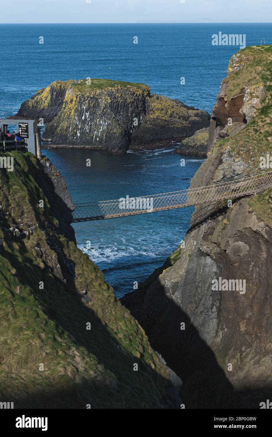 Carrick-a-Rede, a famous rope bridge in County Antrim, Northern Ireland ...