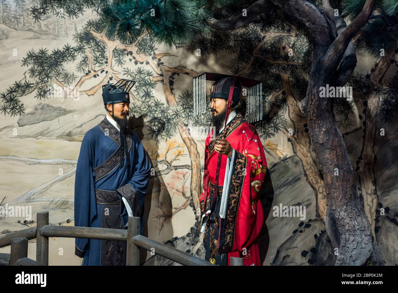 Satue of Emperor Liu Xiu with his minister, in Imperial Examination in ...