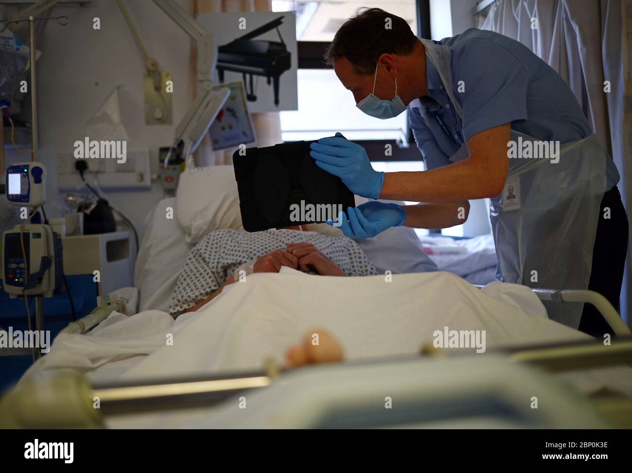 Hospital chaplain patient hi-res stock photography and images - Alamy