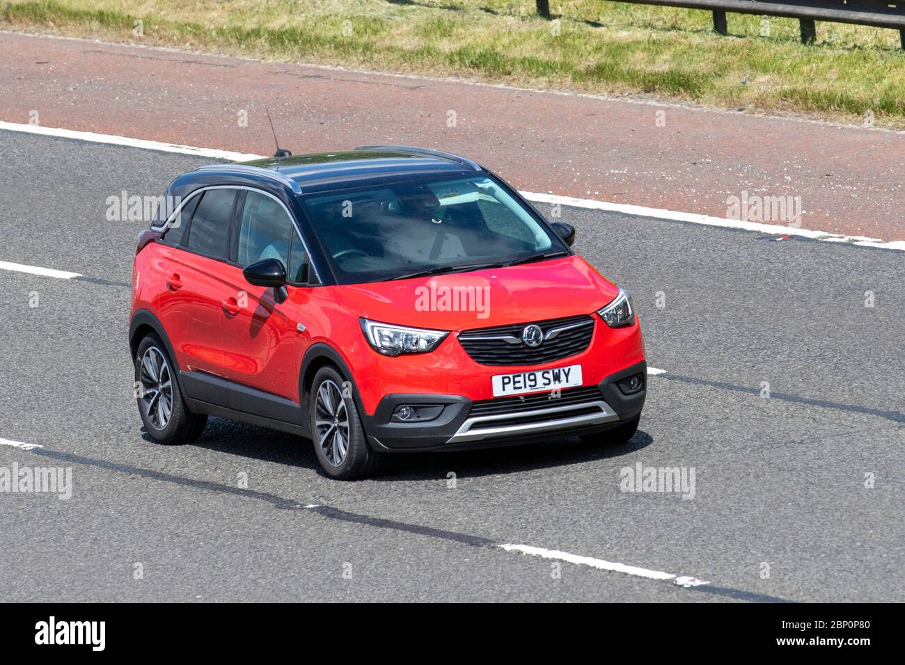 Vauxhall crossland x 1 2 elite nav 5dr petrol hatchback hi-res stock ...