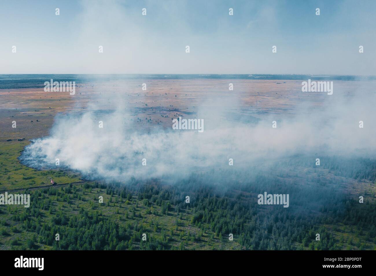 Fields drone hi-res stock photography and images - Alamy