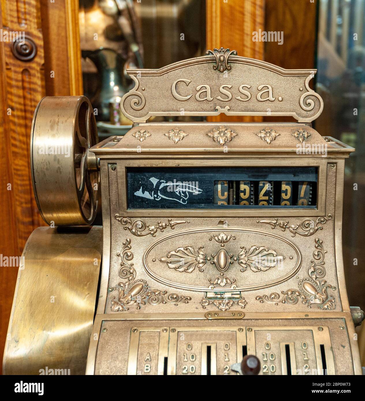 Old time cash register hi-res stock photography and images - Alamy