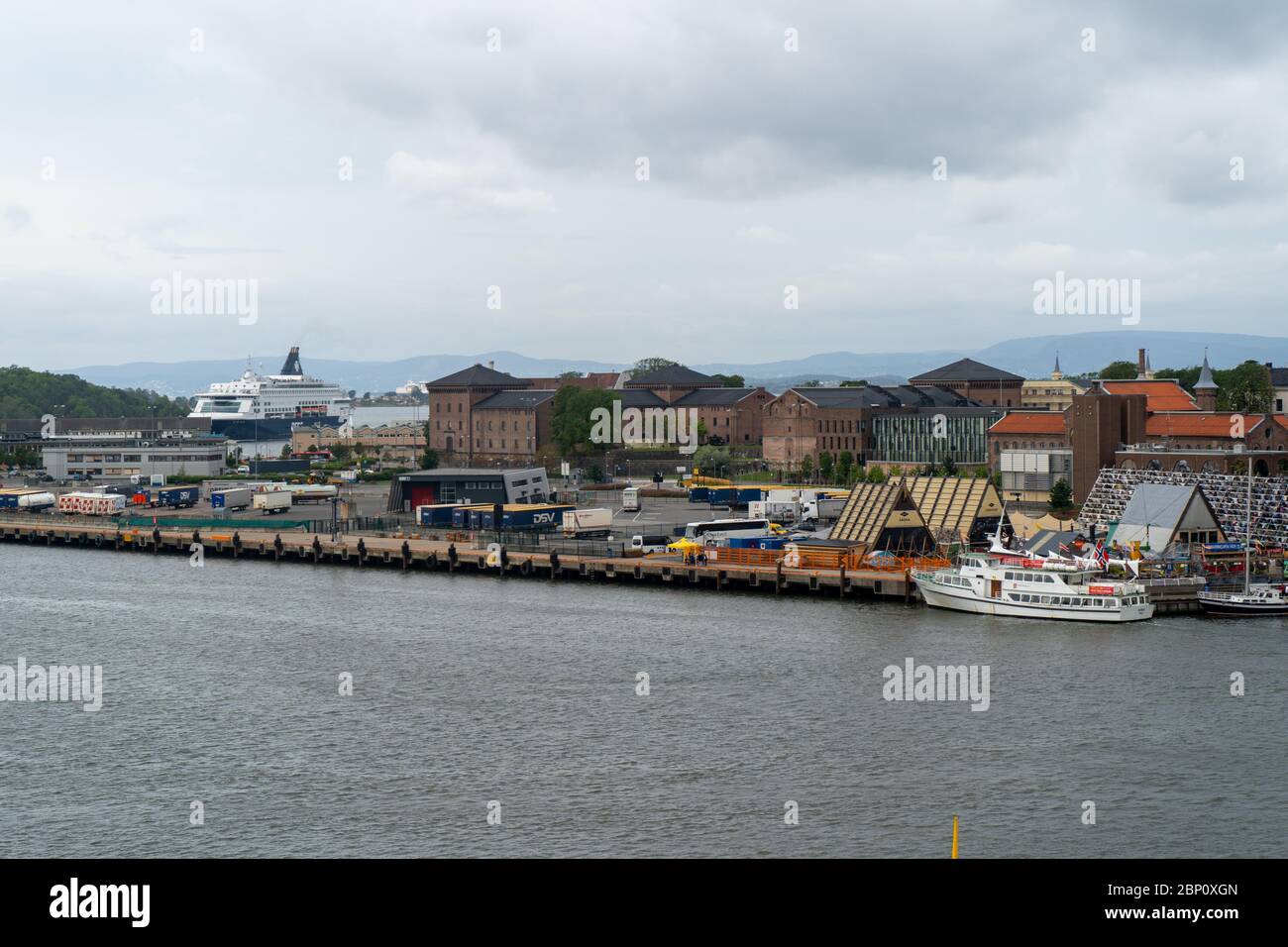 Amazing oslo opera house hi-res stock photography and images - Alamy