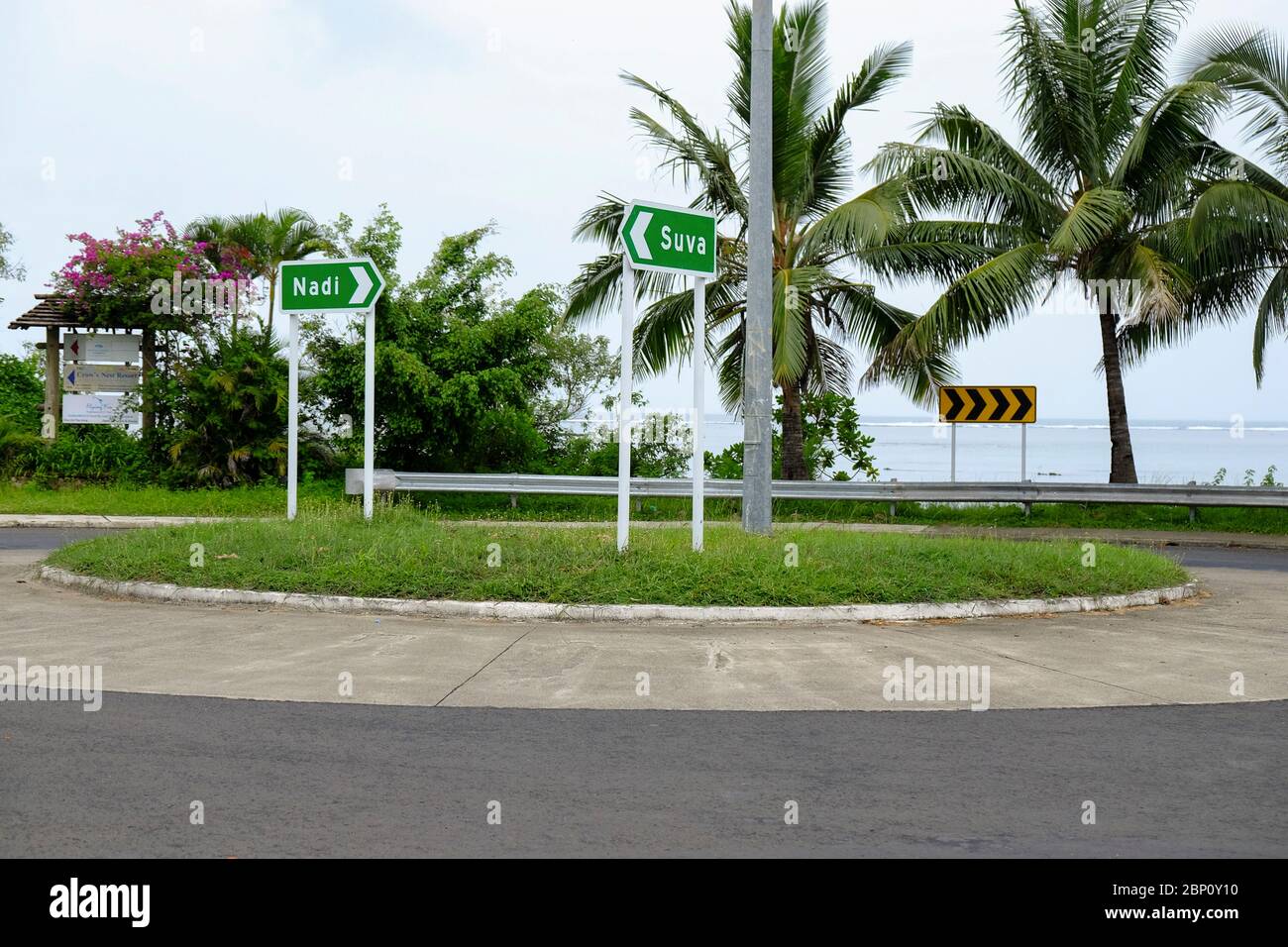 Horizontal traffic signs hi-res stock photography and images - Alamy