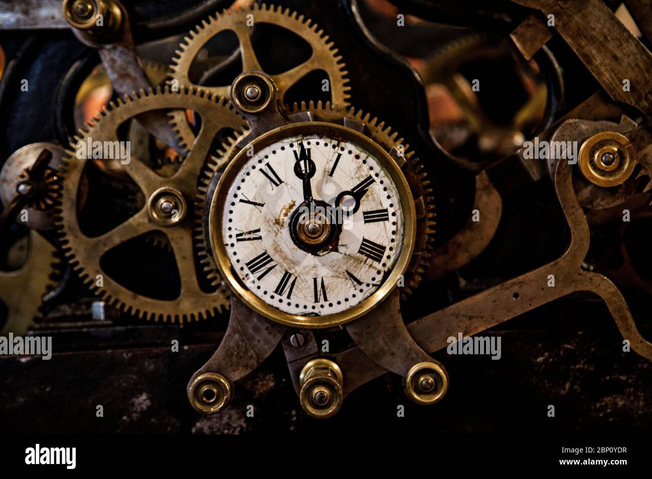 antique clock showing part of its interior Stock Photo - Alamy