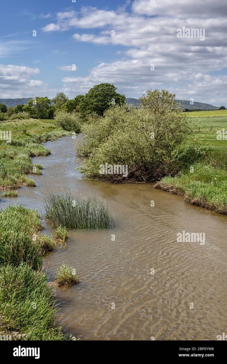 River paths hi-res stock photography and images - Alamy