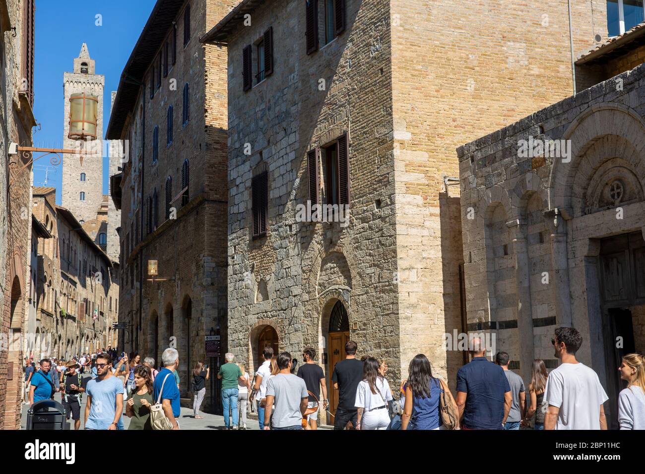Medieval italian architecture hi-res stock photography and images - Alamy