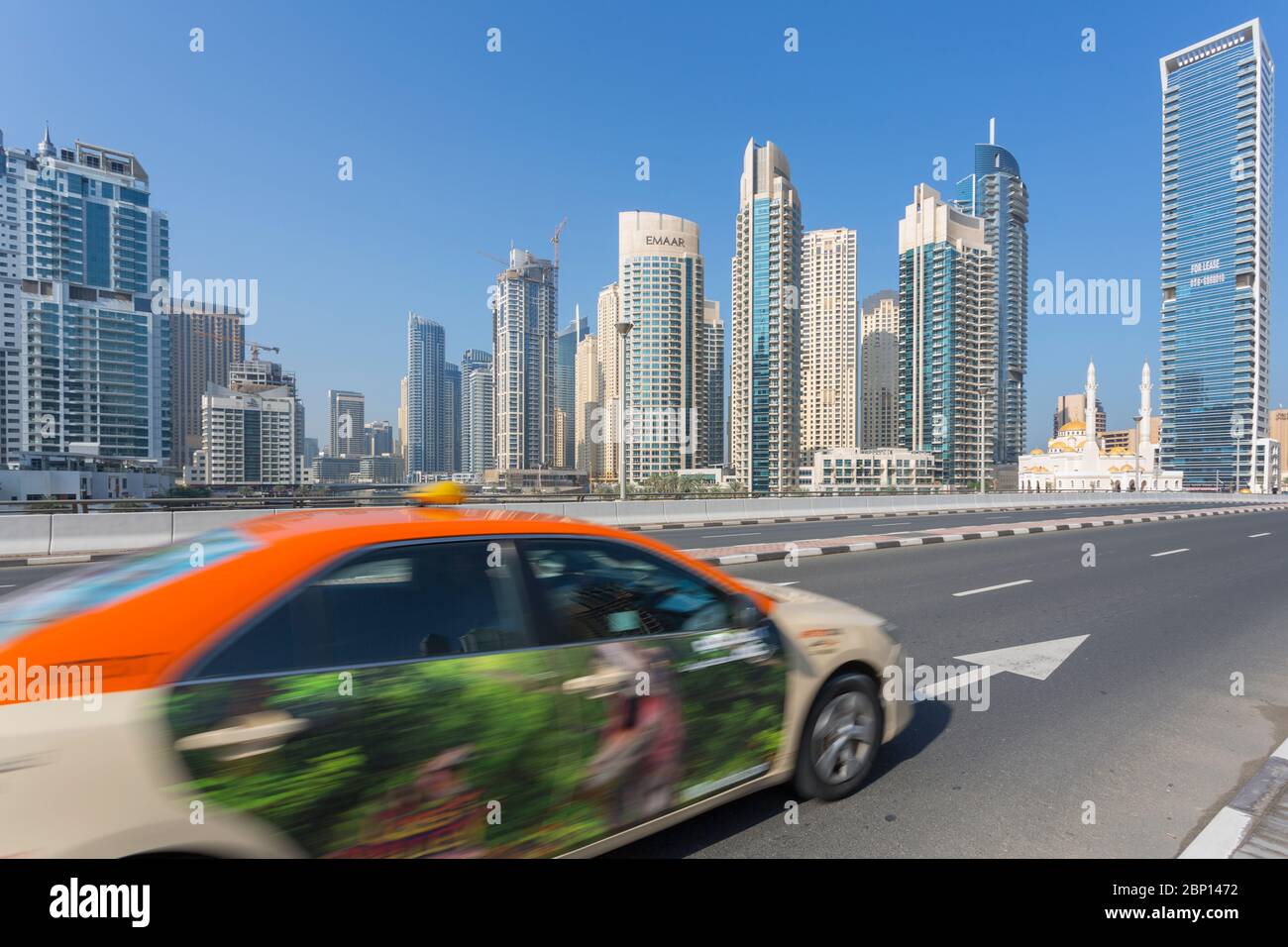 United arab emirates taxi hi-res stock photography and images - Alamy