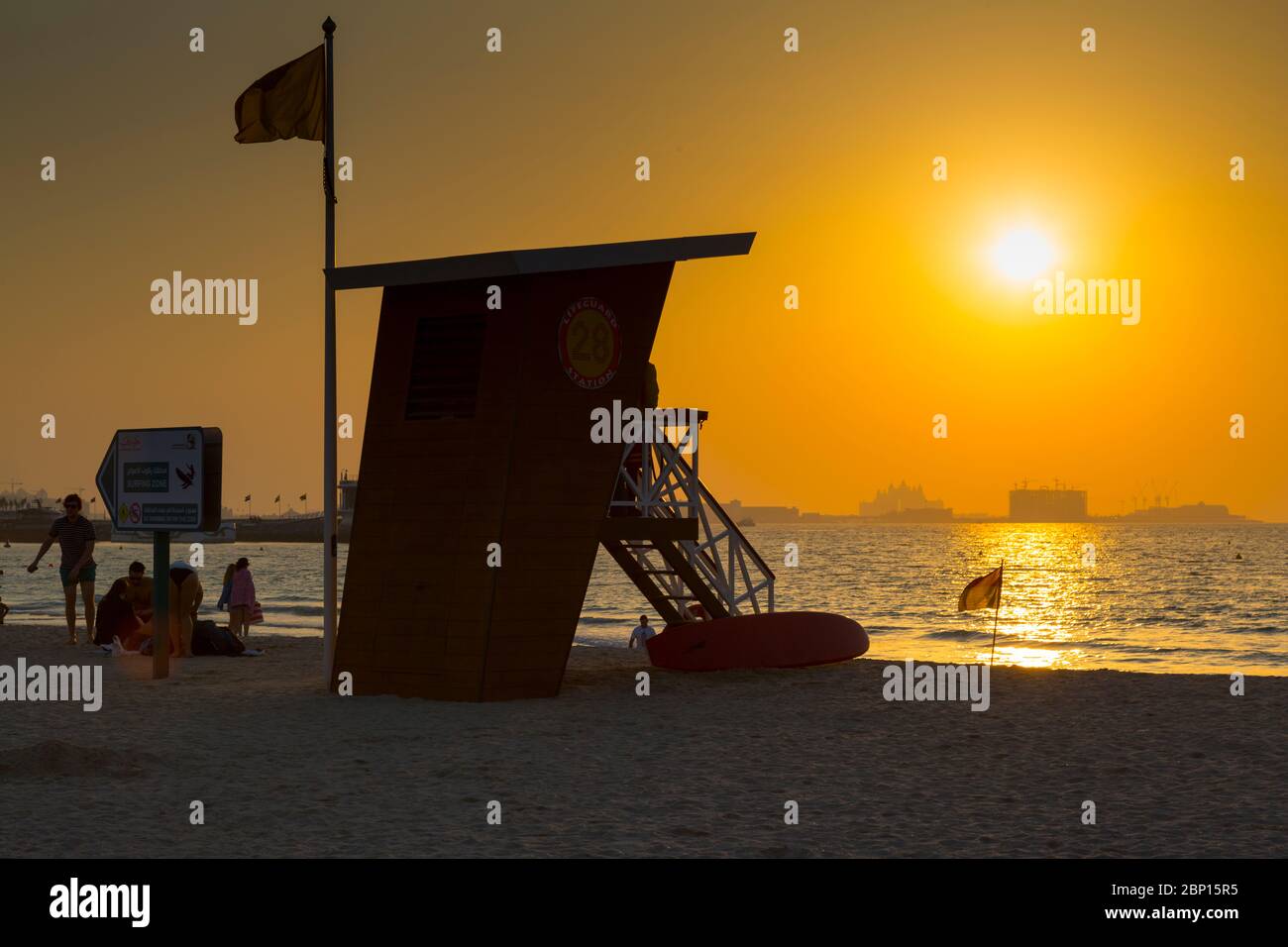 Sunset and lifeguard watchtower on Jumeirah Beach, Dubai, United Arab ...