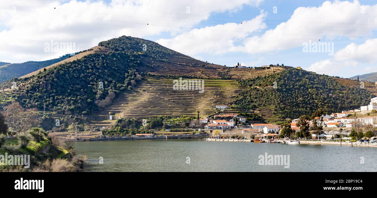 Views of river Douro in Pinhao, Douro Valley, Portugal Stock Photo - Alamy