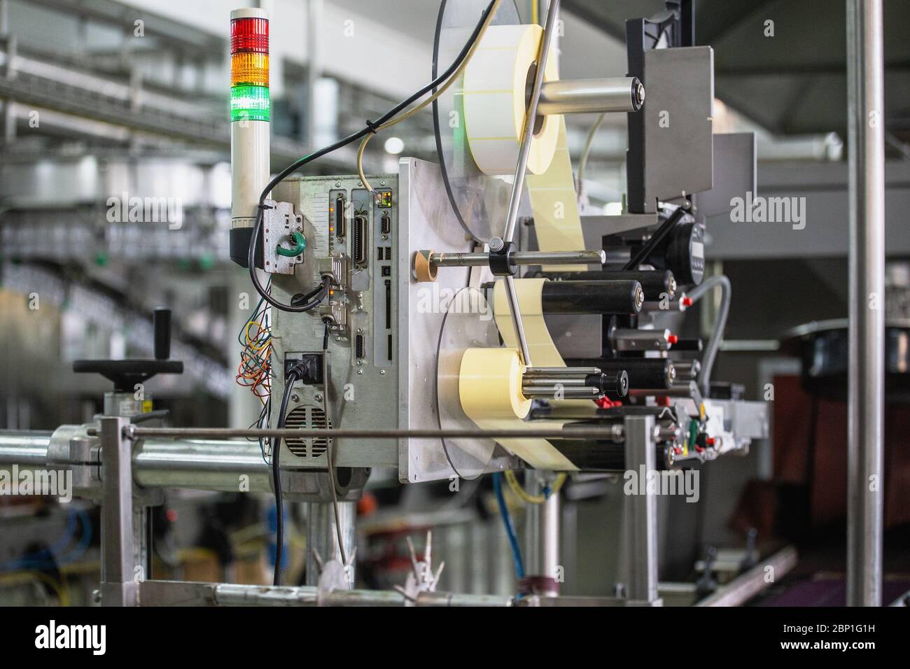 Applying labels hi-res stock photography and images - Alamy