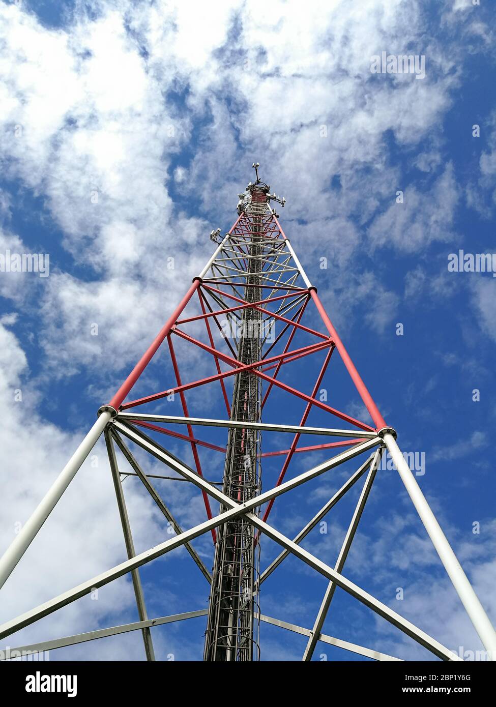 GSM (Global System for Mobile communication) base station and repeater ...