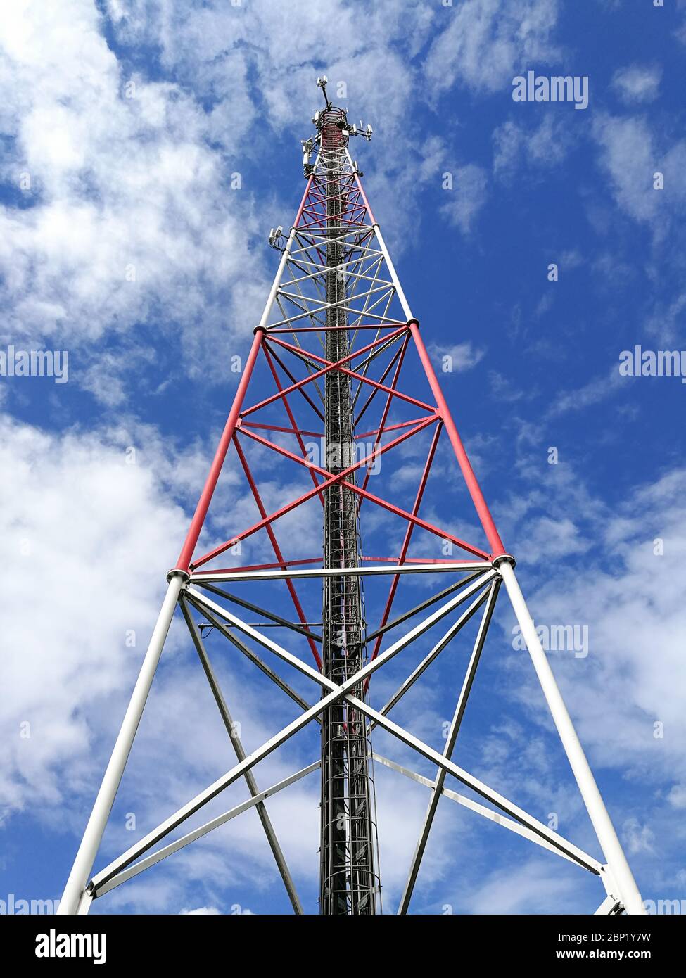 GSM (Global System for Mobile communication) base station and repeater ...